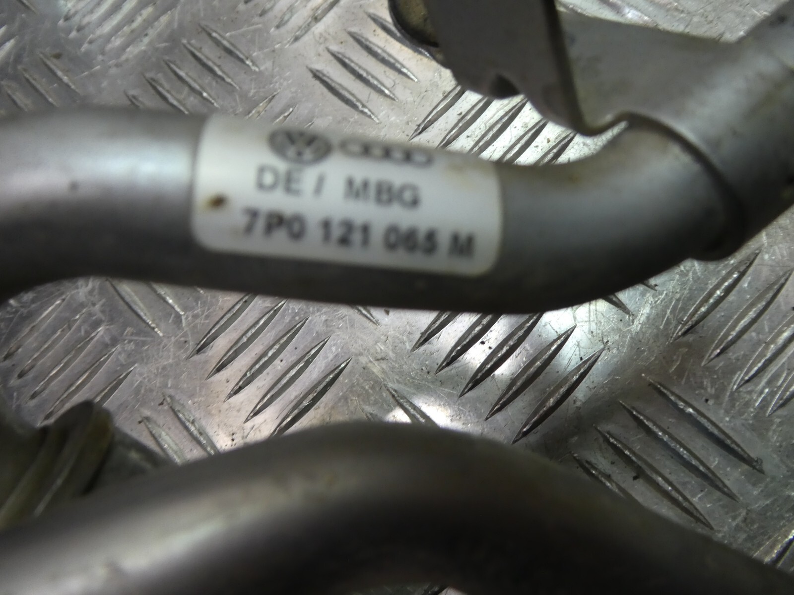 Porsche Cayenne S 92A 4,8_ Getriebekühler Rohrstutzen Vorwärmer ...