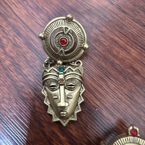 Vtg Signed Avon 90's African Tribal Mask Brooch & Pierced Earring Set ...