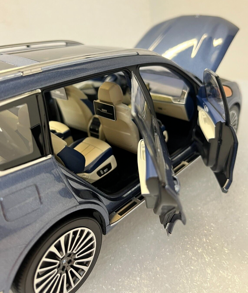NEW KYOSHO BMW X7 - DIECAST MODEL, BLUE 1:18 SCALE DEALER EDITION | eBay