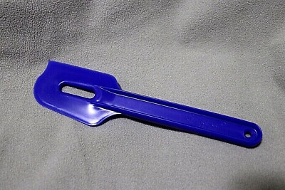 Tupperware Scraper Spatula 8 1/2' bright blue new | eBay