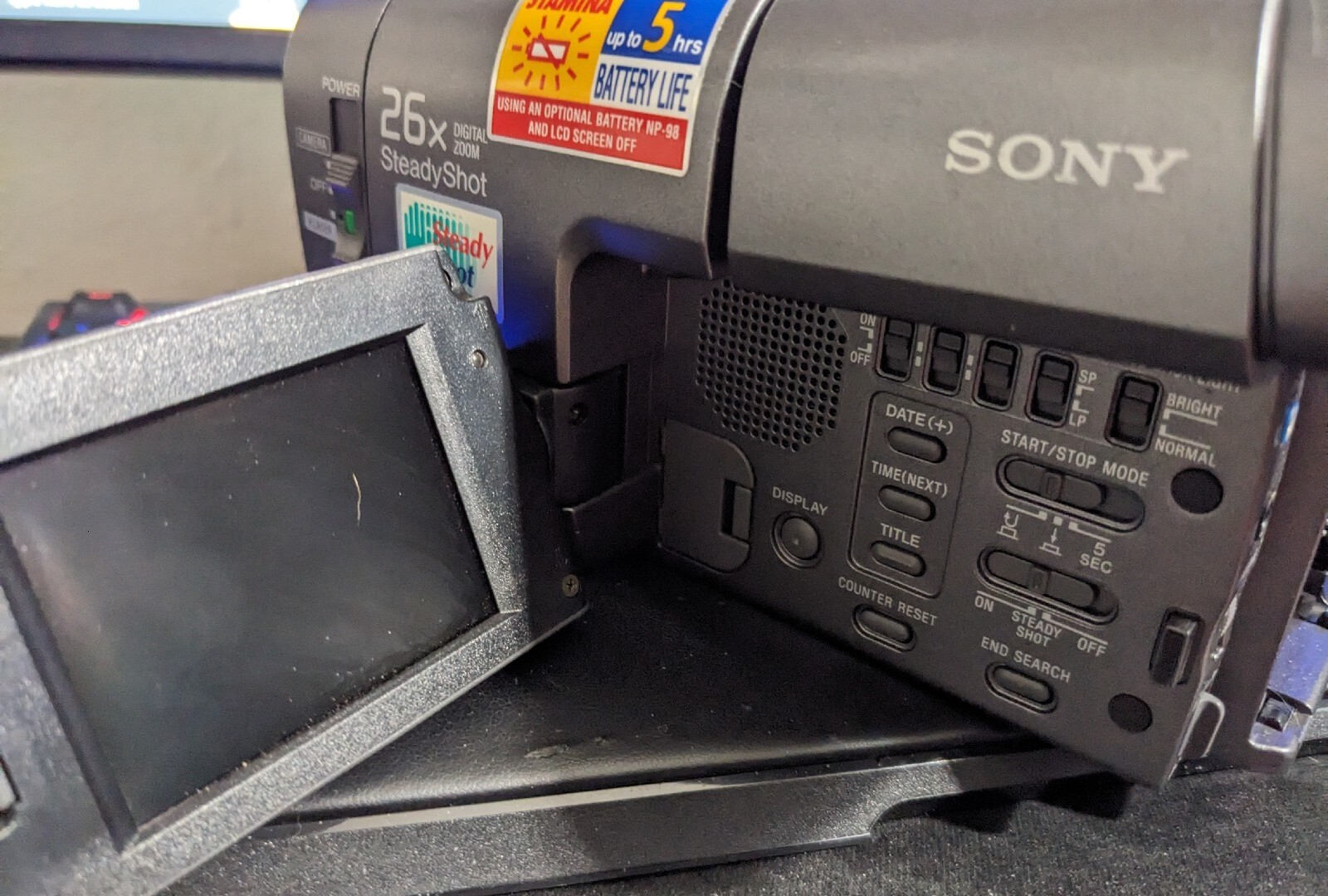 Sony Handycam Vision CCD-TRV22 Video 8 Camcorder Recorder 26 For PARTS or REPAIR | eBay