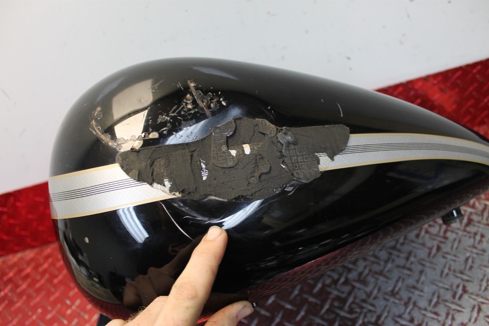 2000 - 2005 HARLEY DAVIDSON FATBOY OEM CARB GAS TANK FUEL TANK FOR ...