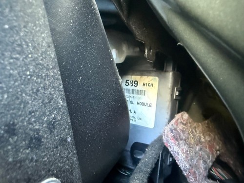 Holden Commodore 2005 VZ Calais Sedan 589 6cyl BCM and Key Set 92176589 ...