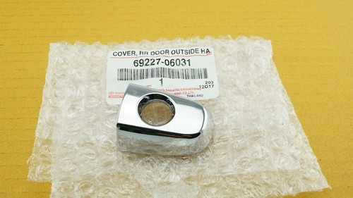 TOYOTA HILUX FORTUNER 2009-14GENUINE CHROME DOOR HANDLE KEY HOLE CAP ...