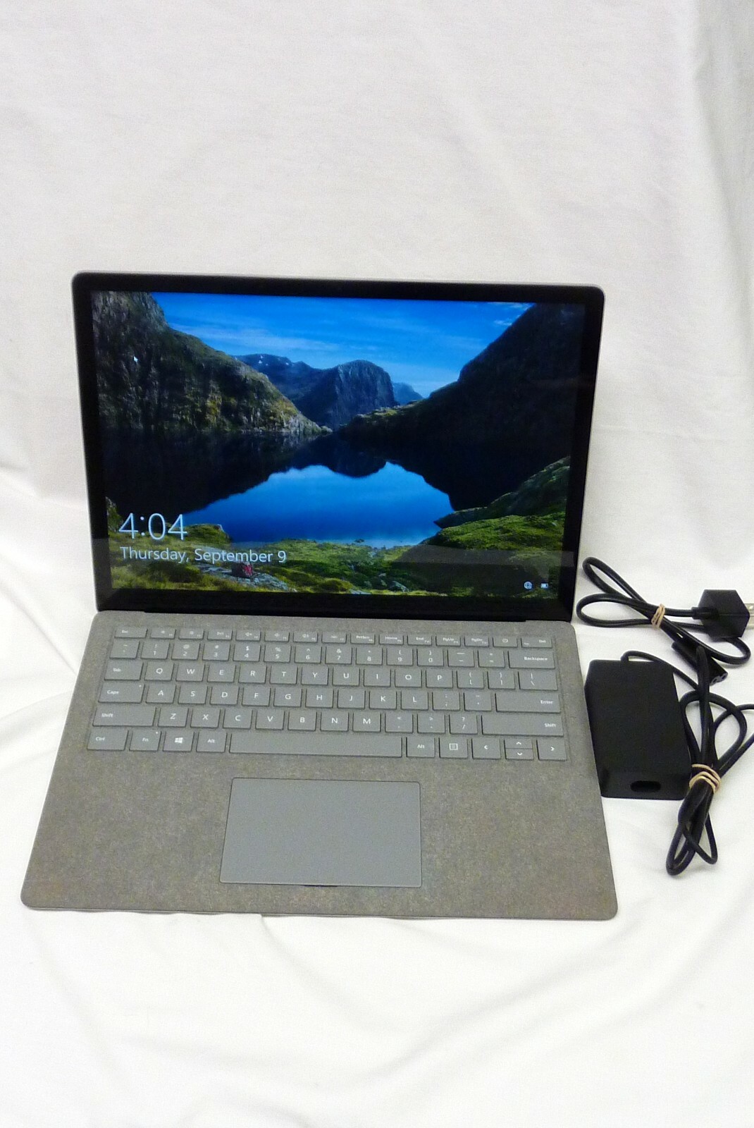Microsoft Surface Model 1769 i5 8GB RAM 128GB SSD Windows 10 23894-1 | eBay