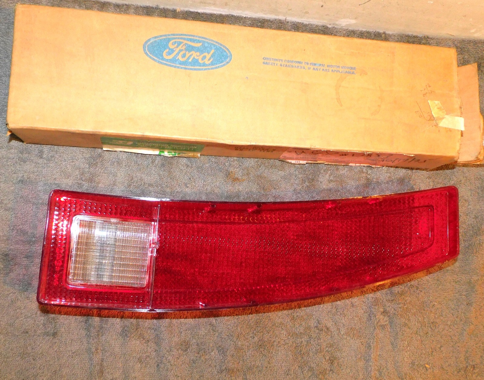 1973-1978 Ford LTD Ranch Wagon Country Sedan Squire NOS LH REAR TAIL ...