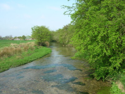 Photo 6x4 Kelk Beck Lowthorpe View from the bridge. c2009 | eBay UK