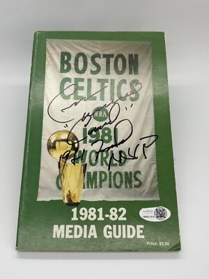 Signed Cedric Cornbread Maxwell 81-82 MEDIA GUIDE ~ Boston Celtics 81 ...