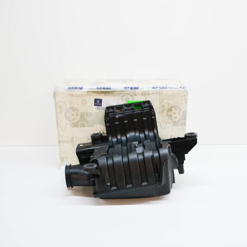 NEW MERCEDES-BENZ C-CLASS W205 AIR FILTER BOX A2740900001 OEM | eBay