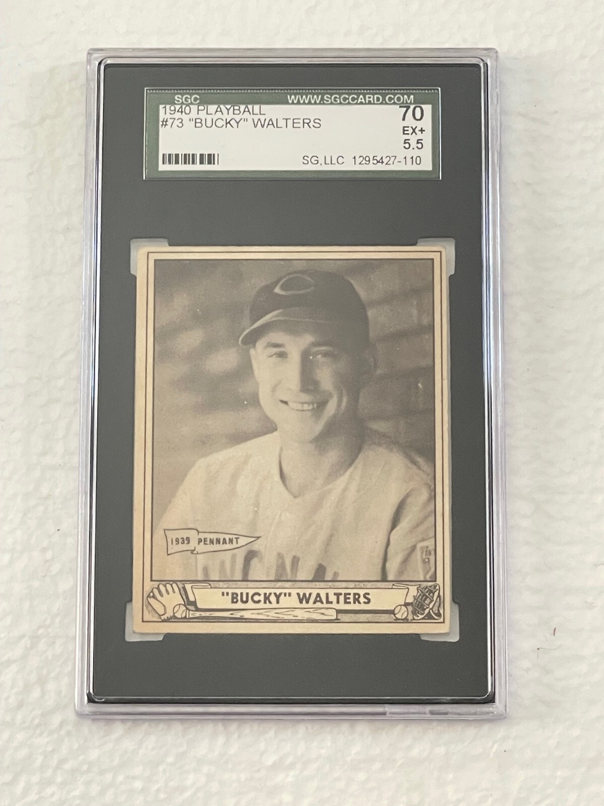 1940 Play Ball - #73 - Bucky Walters - SGC 70 - EX+ 5.5 - No Reserve ...