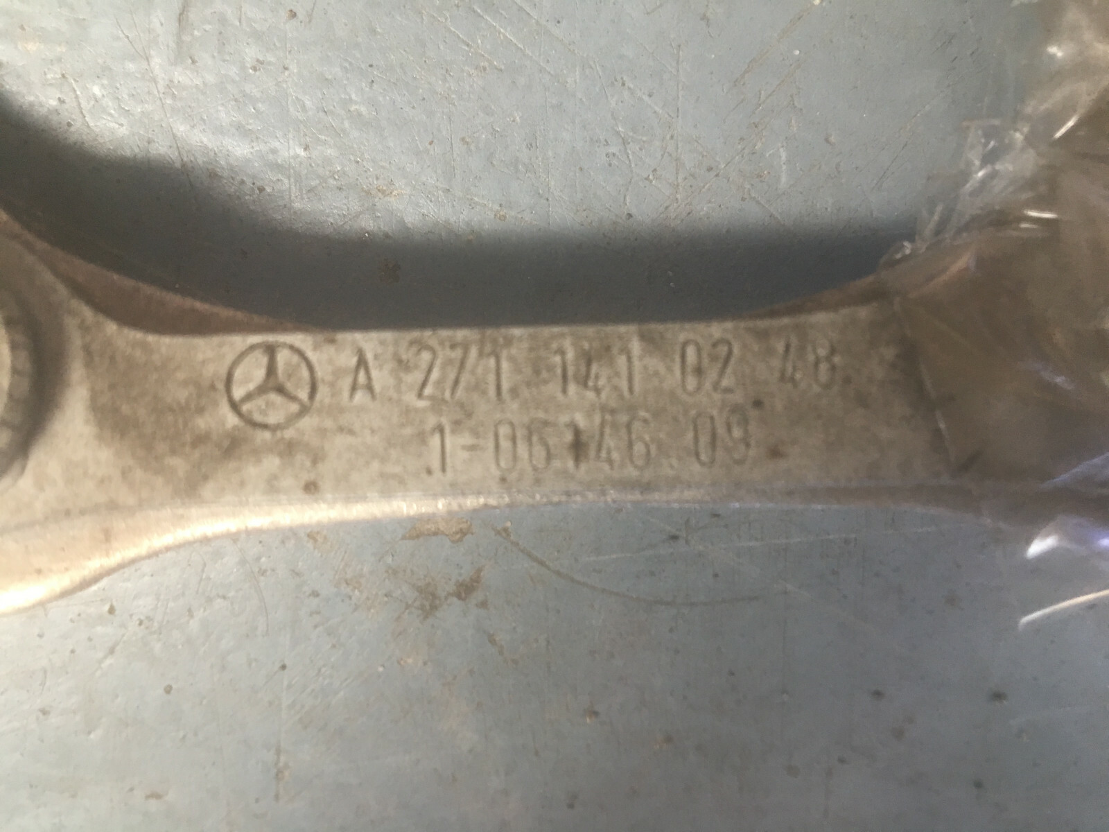 A2711401440 Mercedes C Class W204 exhaust bracket A2711410228 | eBay ...