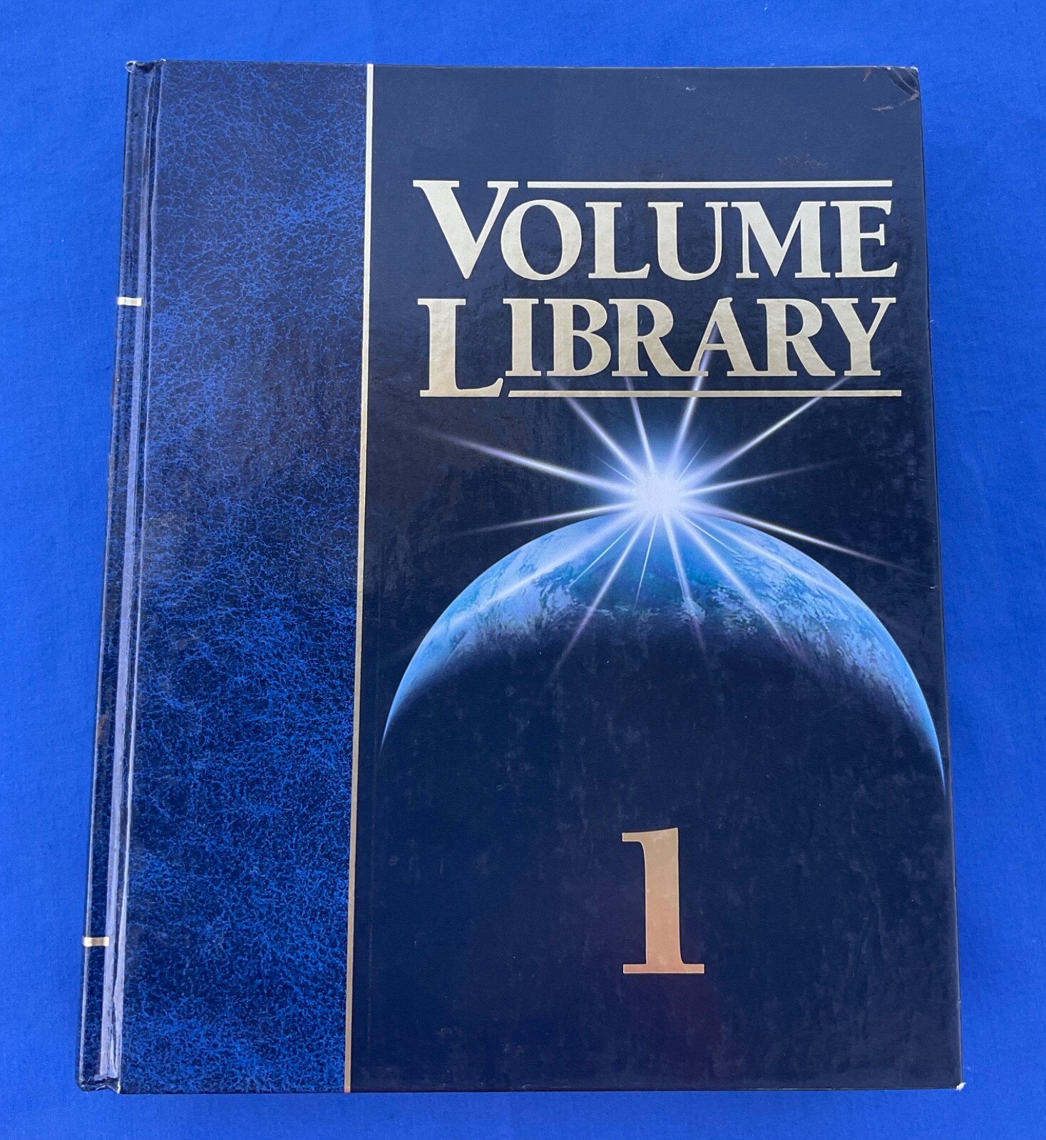 2001 Volume Library 1 A Modern, Authoritative Refernce for Home ...