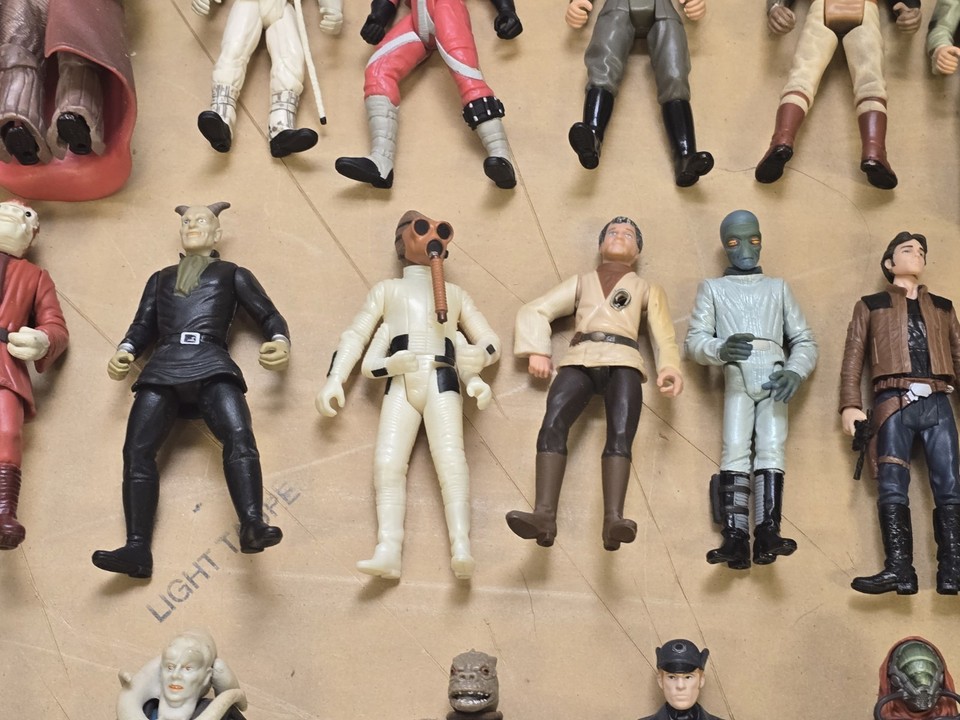 HUGE LOT Of Star Wars Figures 1990s/2000s Hasbro Vintage + Modern 50 ...