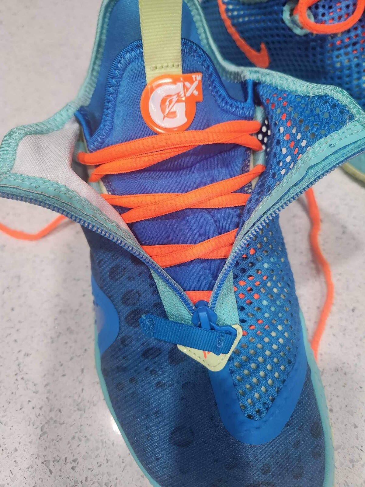 NIKE PG 4 "GATORADE 2K GAMER EXCLUSIVE" SIZE 8 - Gem