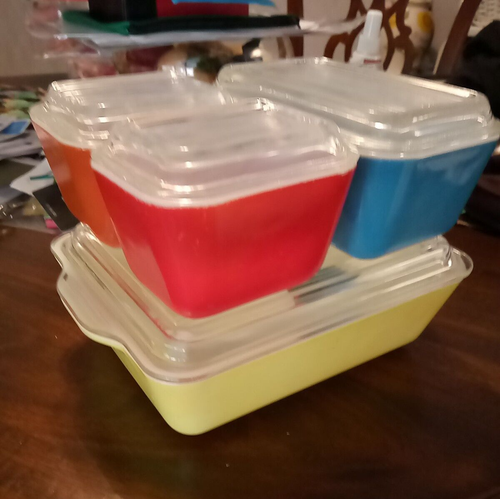 Pyrex Refrigerator Dish Set in Primary Colors with Lids 8 Pieces ...
