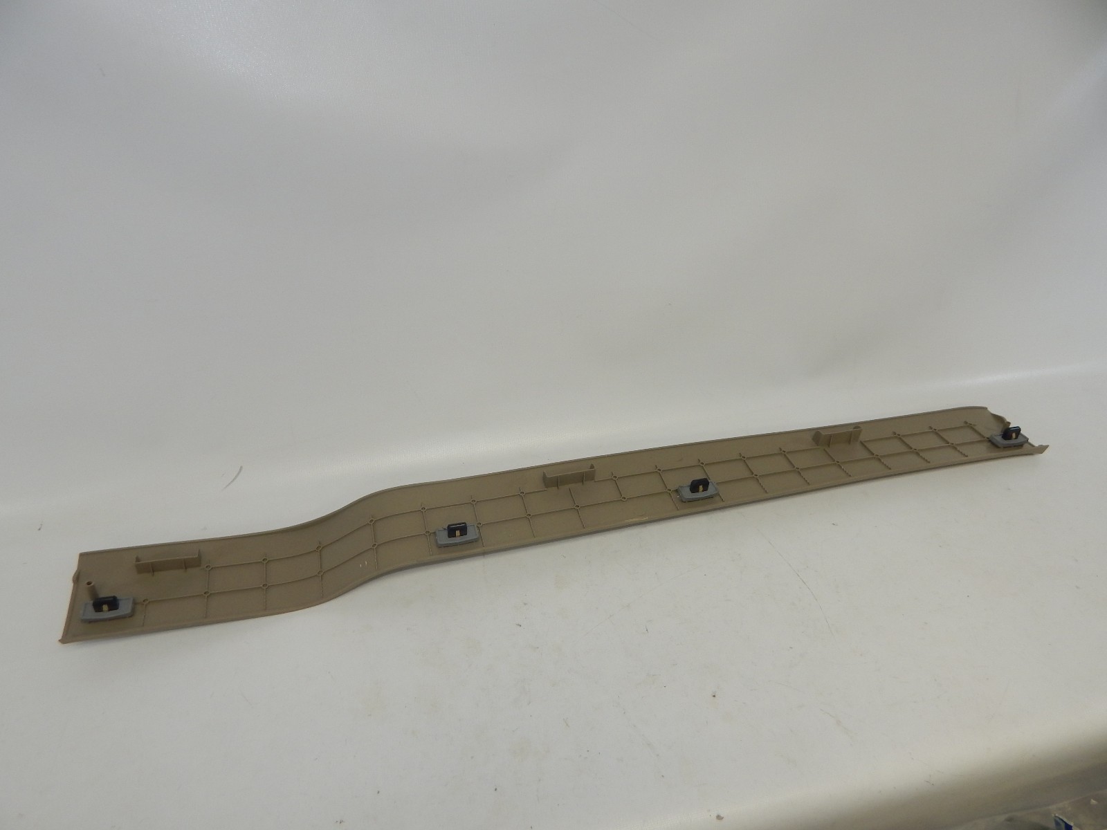 New OEM 2004-2008 Ford F-150 Liftgate Lift Gate Trim Scuff Plate Right ...