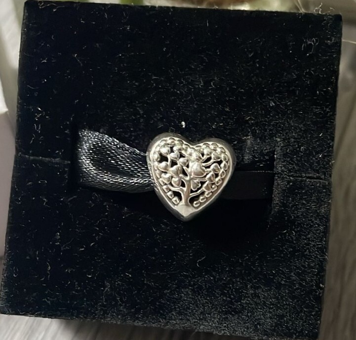 💖 Genuine Pandora Family Tree Heart Charm Silver S92… - Gem