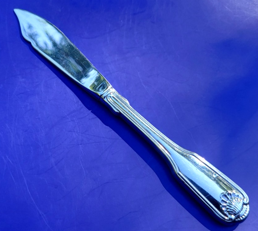 Oneida CLASSIC SHELL Heirloom Stainless CUBE Heirloom Silverware CHOICE ...