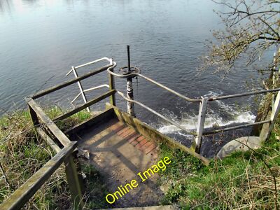 Photo 6x4 Fly-ash lagoon discharge Fairburn Water conveying fly-ash from c2013 | eBay UK
