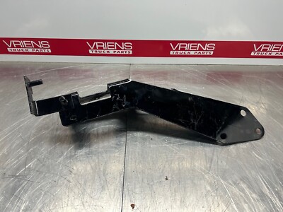 Peterbilt 365 367 389 Receptacle-Hood Guide STL LH L67-6013
