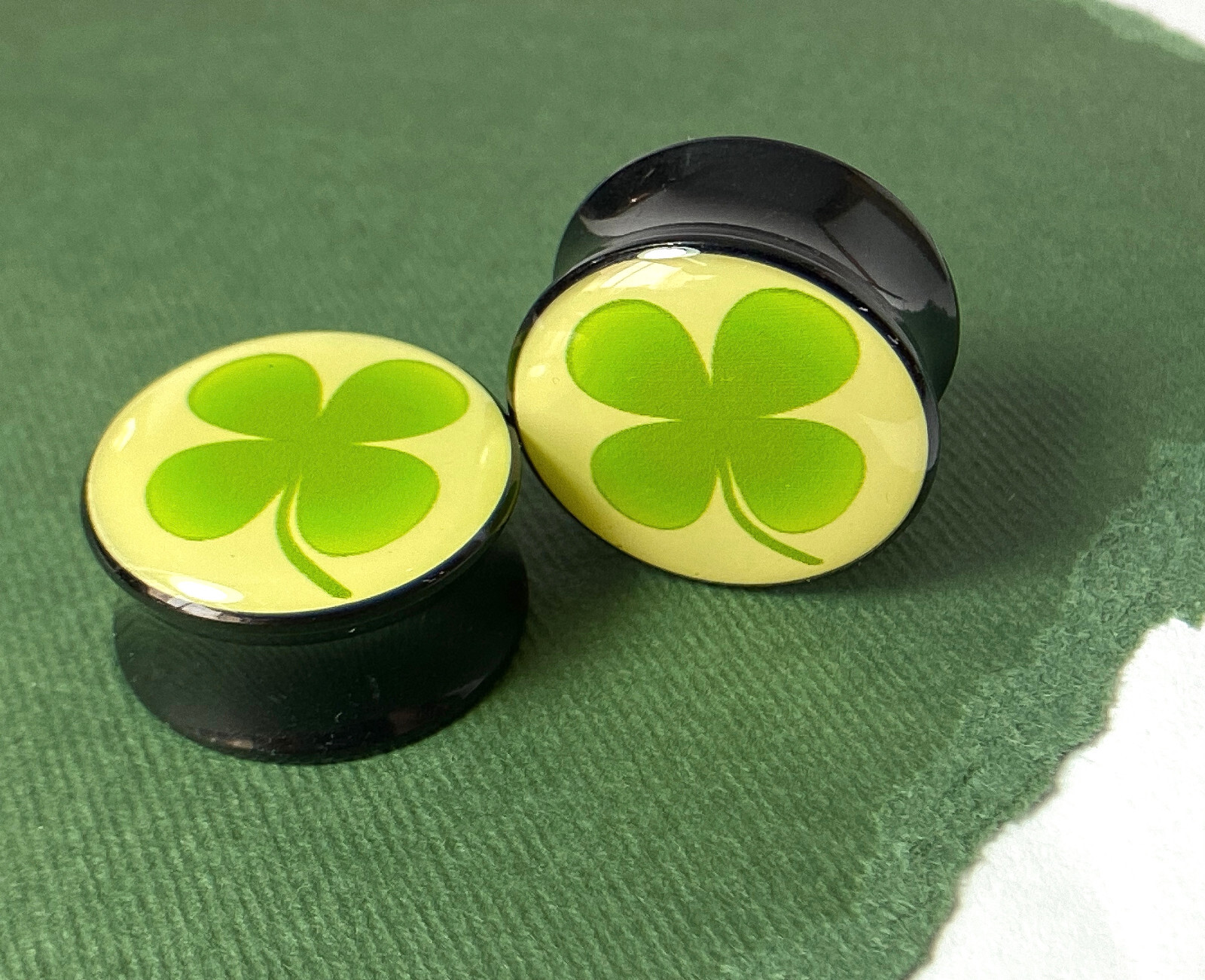 PAIR Four Leaf Clover Plugs Logo Double Flare Saddle Shamrock St ...