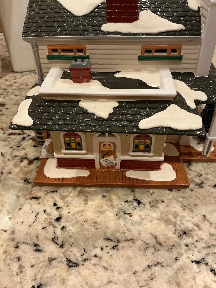 Dept 56 Snow Village GRACIE'S DRY GOODS & GENERAL STORE #54915 ...