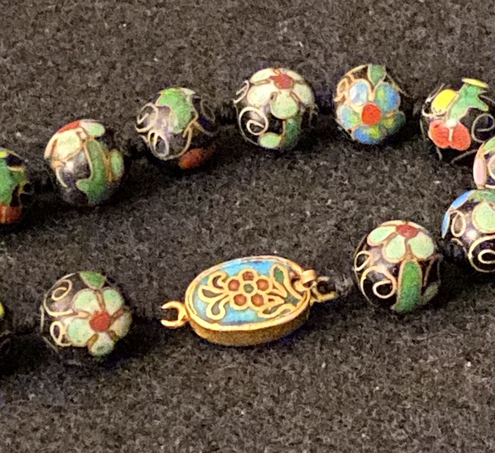 Vintage cloisonné bead necklace with Filigree Cloison… - Gem