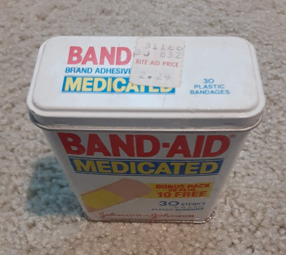VTG Band Aid Tin-Medicated Sterile plastic bandages 3/4" x 3" -Johnson ...