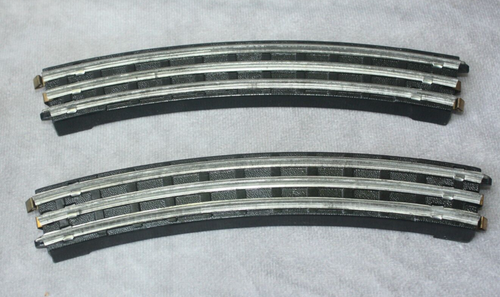 2 - Trix Express 3 rail HO Scale 1355 Curved Track | eBay