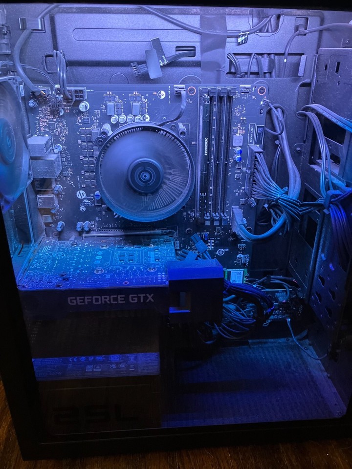 OMEN 25L Desktop GT12 gaming desktop computer moderate size black used ...