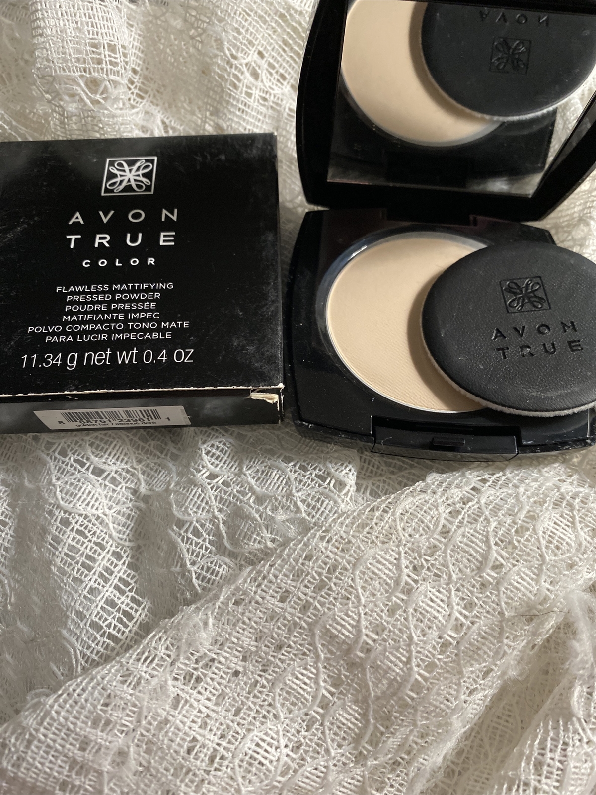 Avon True Color ~ Flawless Mattifying Pressed Powder ~ Golden Fair ~ | eBay
