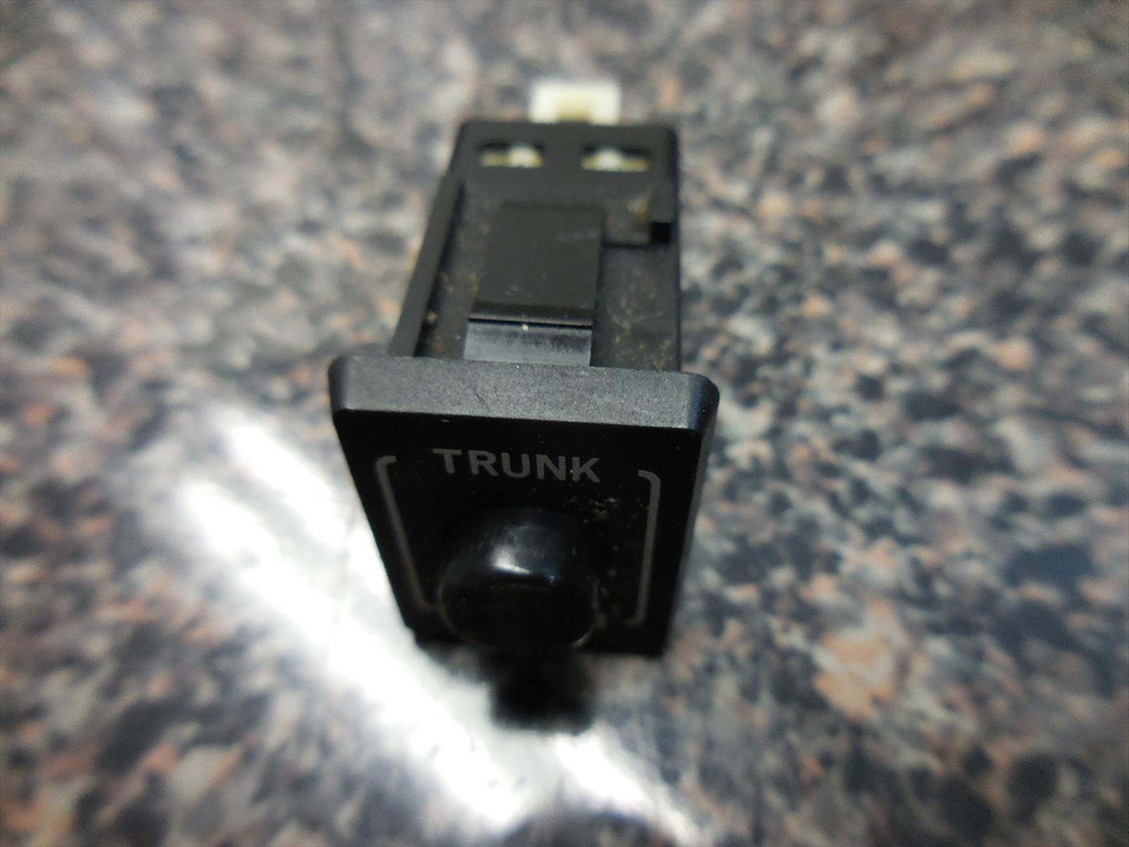1996 LEXUS ES 300 PASS GLOVE BOX TRUNK OPENER RELEASE BUTTON SWITCH ...