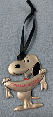 HALLMARK PEANUTS CONGRATULATIONS BANNER SNOOPY 2" METAL CHRISTMAS ...