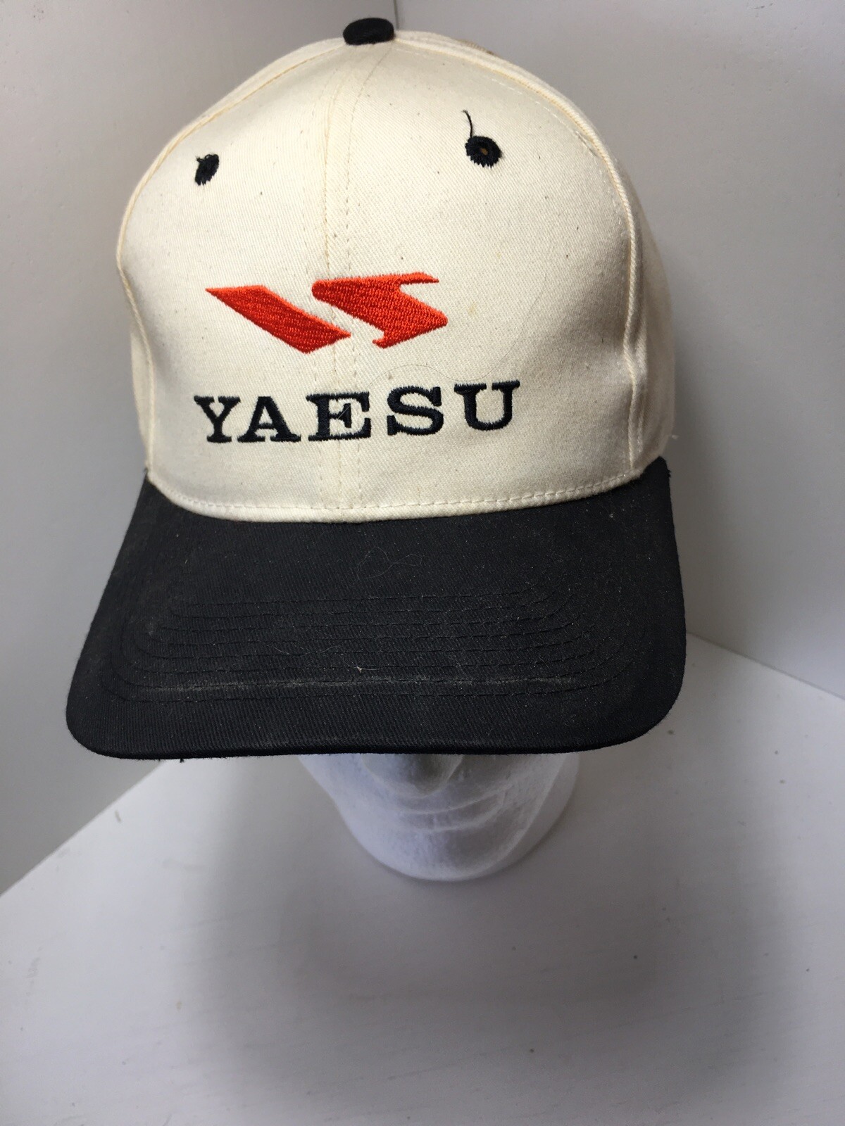 Trucker Baseball Cap SnapBack YAESU HAS A LOT OF STAIN ON OUTSIDE AND ...