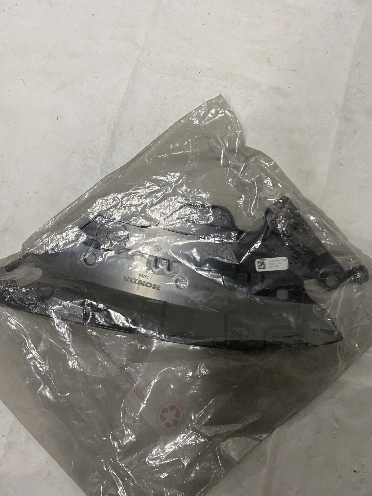 HONDA OEM UPPER R FRONT GARNISH BRACKET. 71102-t20-a00 | eBay