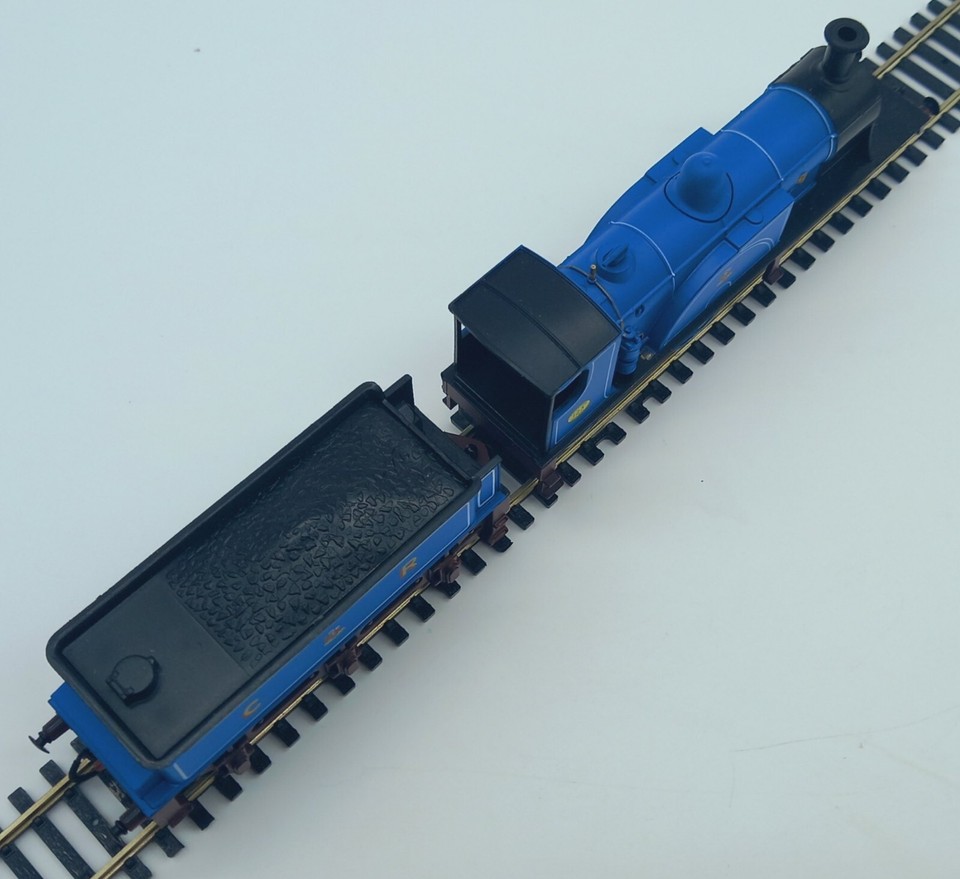 OO Gauge Scale Caledonian Steam Locomotive Train Model Railway | eBay