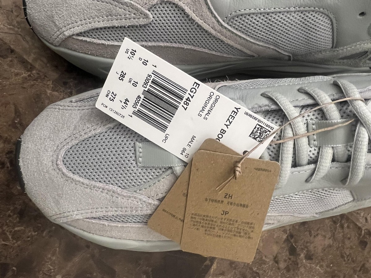 Adidas Yeezy Boost 700 Salt EG7487 Men's Size 10.5 NEW IN Adidas Yeezy Boost 700 Salt EG7487 Men's Size 10.5 NEW IN