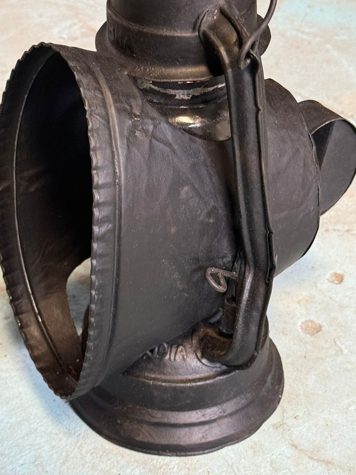 Antique Railroad Lantern Old Signal Railway Lamps Unique Home and Décor ...