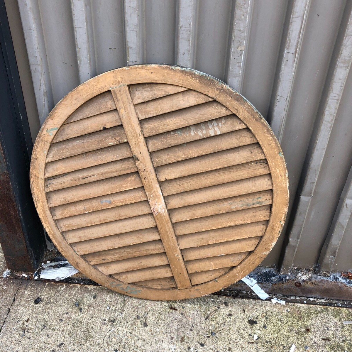 Round Gable End Vents