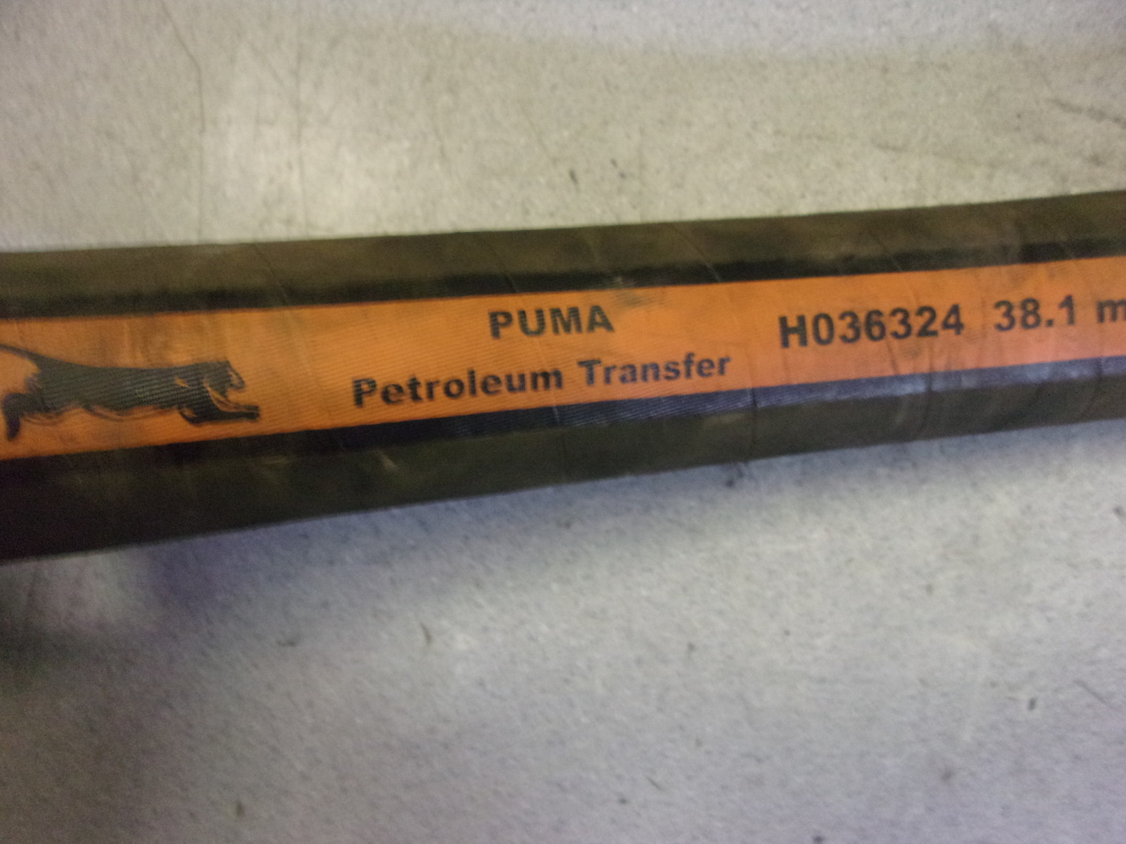 Puma Petroleum Transfer Rubber Tube H036324 38.1mm (1-1/2) 10.5bar 150 ...