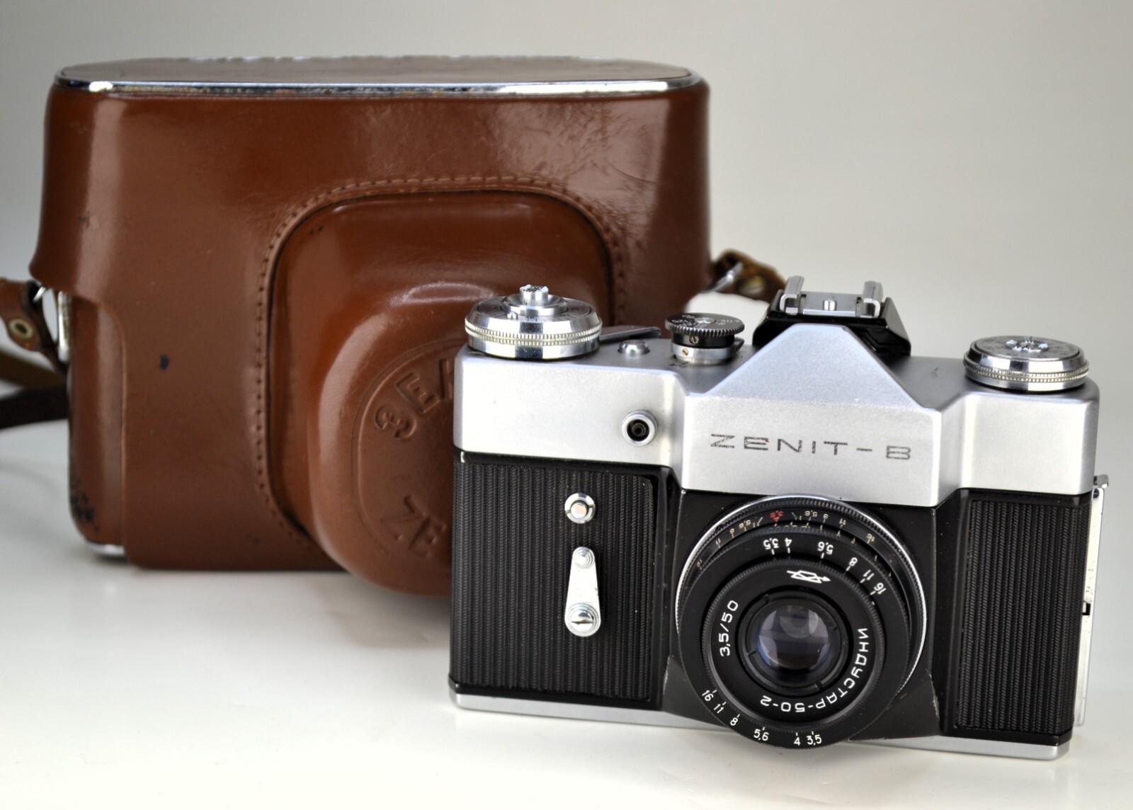 1970 SOVIET USSR "ZENIT-B (ZENIT-V)" camera + INDUSTAR-50-2 LENS f3.5/ ...