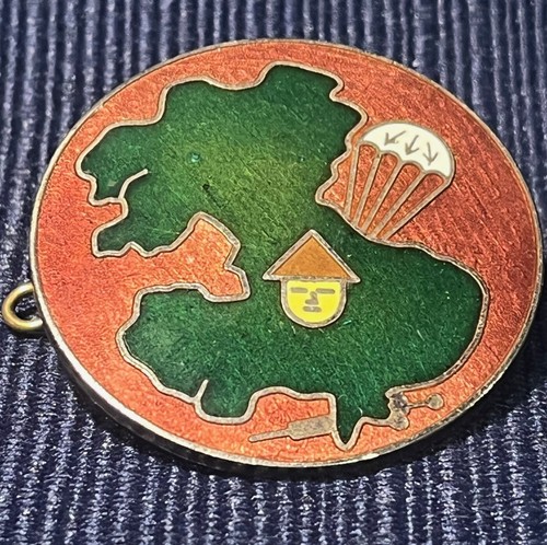 Unknown to Me-Original French Indochina Vietnam Commando Badge Airborne ...