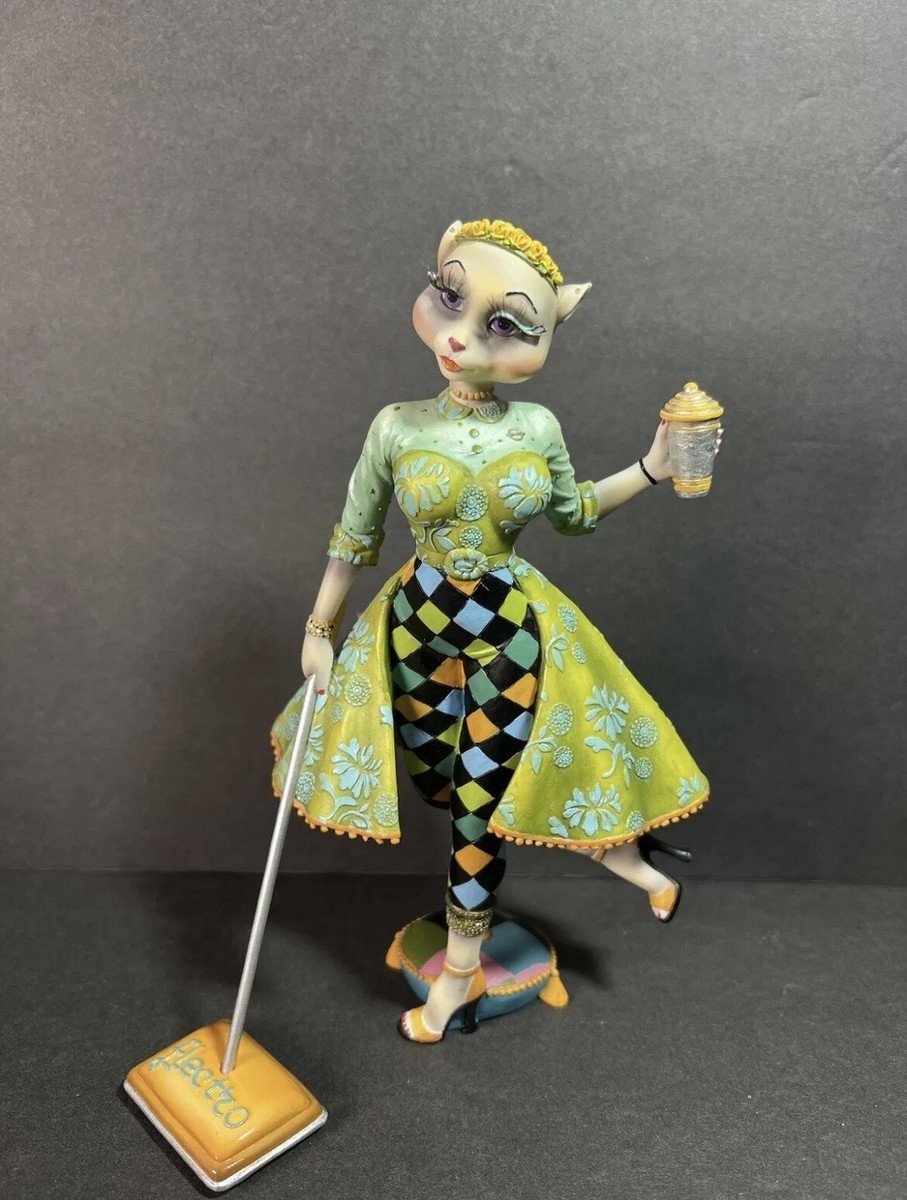 Margaret Le Van Alley Cat Figurines THREE MARGARET LE VAN "ALLEY CAT"