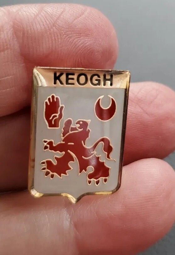 Vntg Lapel Hat Pin Keogh Irish Clan Shield Crest Coat of Arms Hand Moon ...