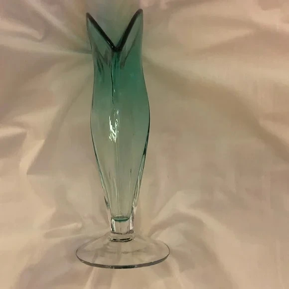 Blenko Glass Fan Vase in Antique Green to Clear Vintage GORGEOUS | eBay