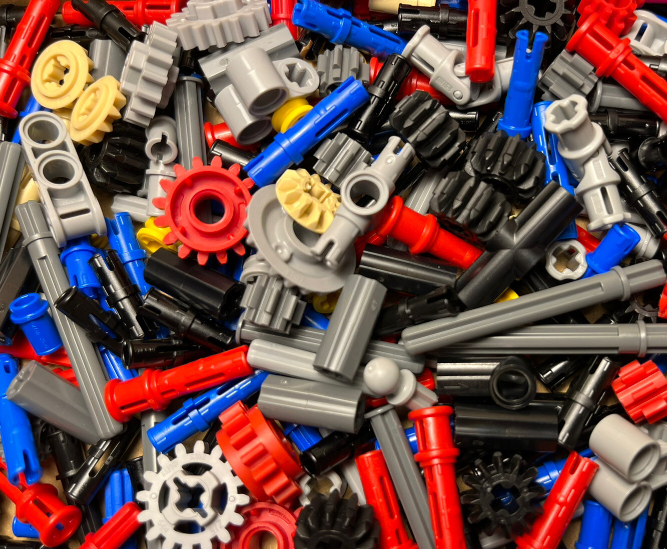 LEGO TECHNIC 330+ MIXED PARTS GEARS (x40) BUSHES 4x JOINTS, AXLES ...