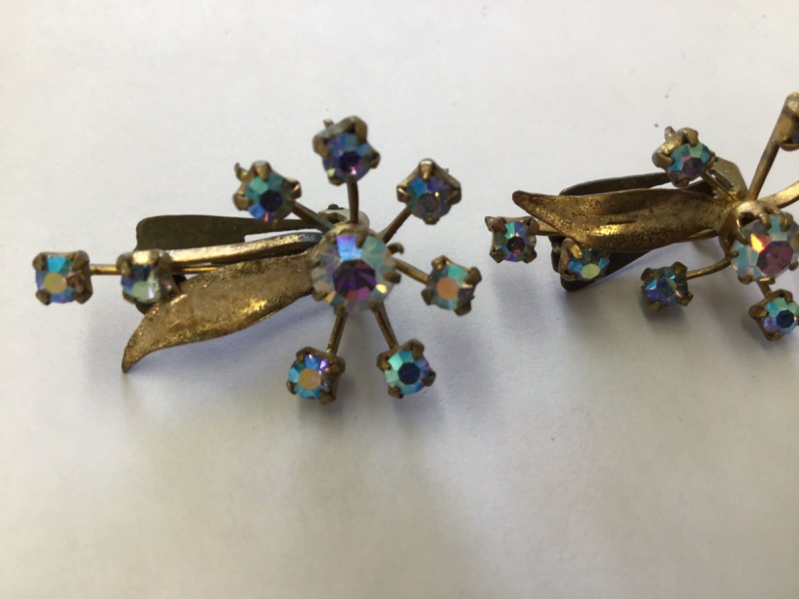 Vintage Aurora Borealis Gold Tone Prong Stars with Leaves Clip Earrings ...