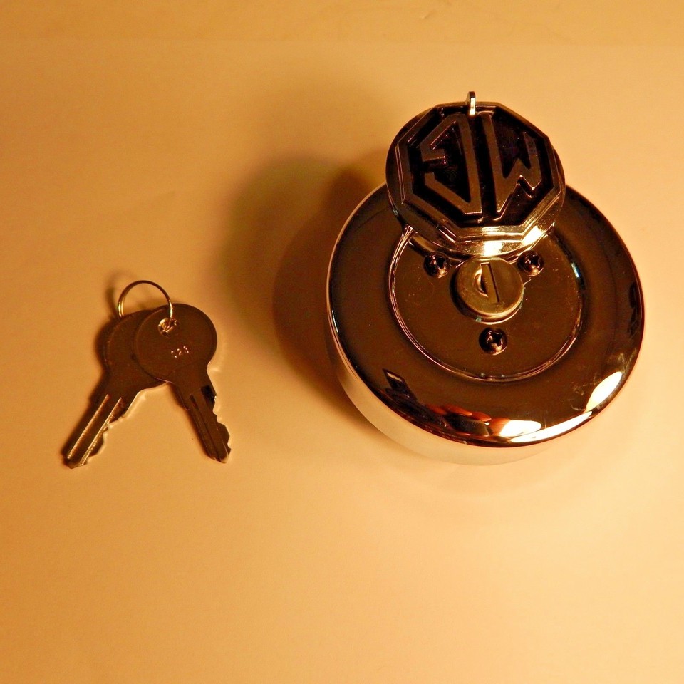 New Gas Fuel Cap MGB & MG MIdget 1970-1980 Except 1975 Locking w/ Keys ...