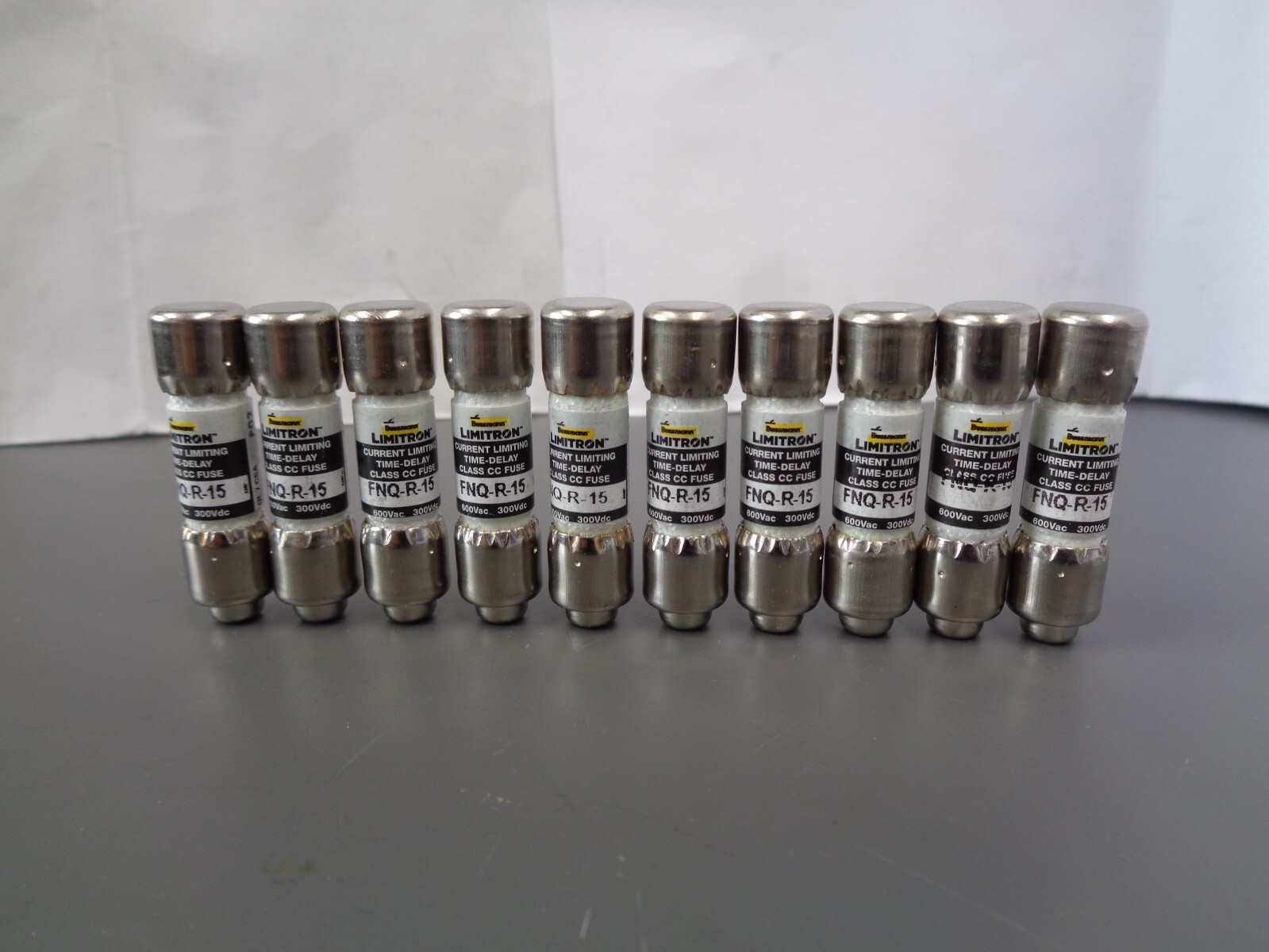 New Lot Bussmann FNQ-R 15 Amp Fuses Class CC Current Limiting 600V NEW ...