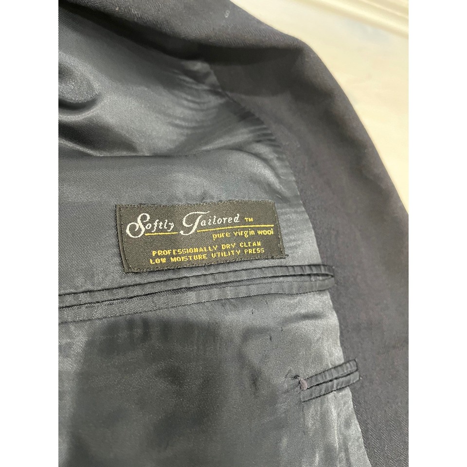 Hart Schaffner Marx Softly Tailored Pure Virgin Wool Black Mens Suit | eBay